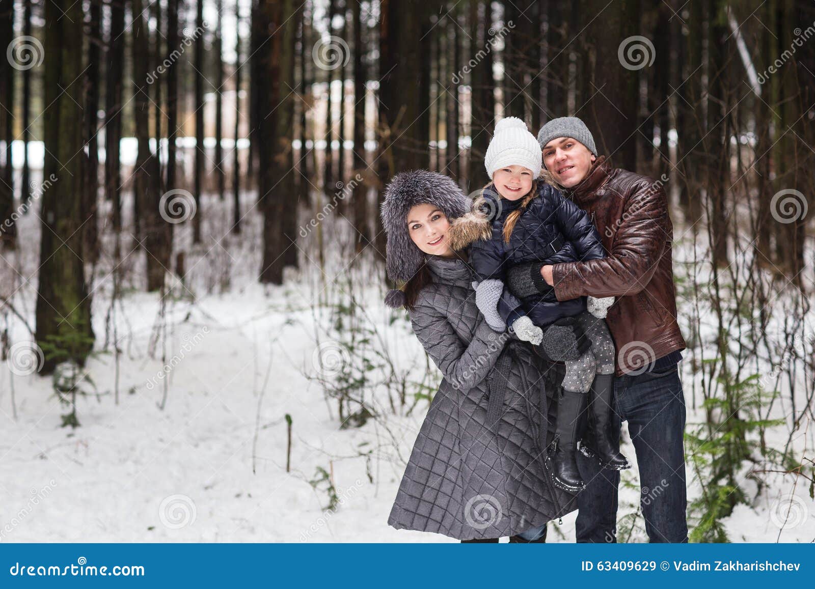 Happy Family Walking in a Winter Park. Stock Image - Image of daughter ...