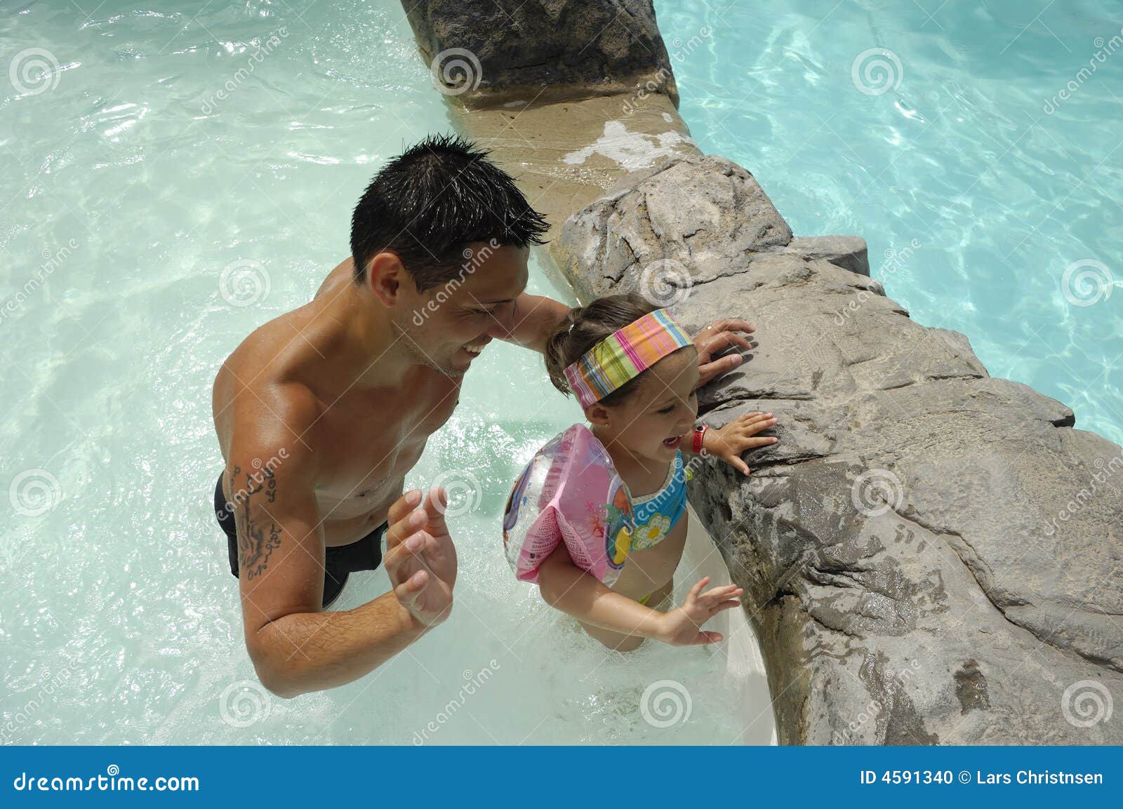 Happy Father and Child in Pool Stock Photo - Image of face, resort: 4591340