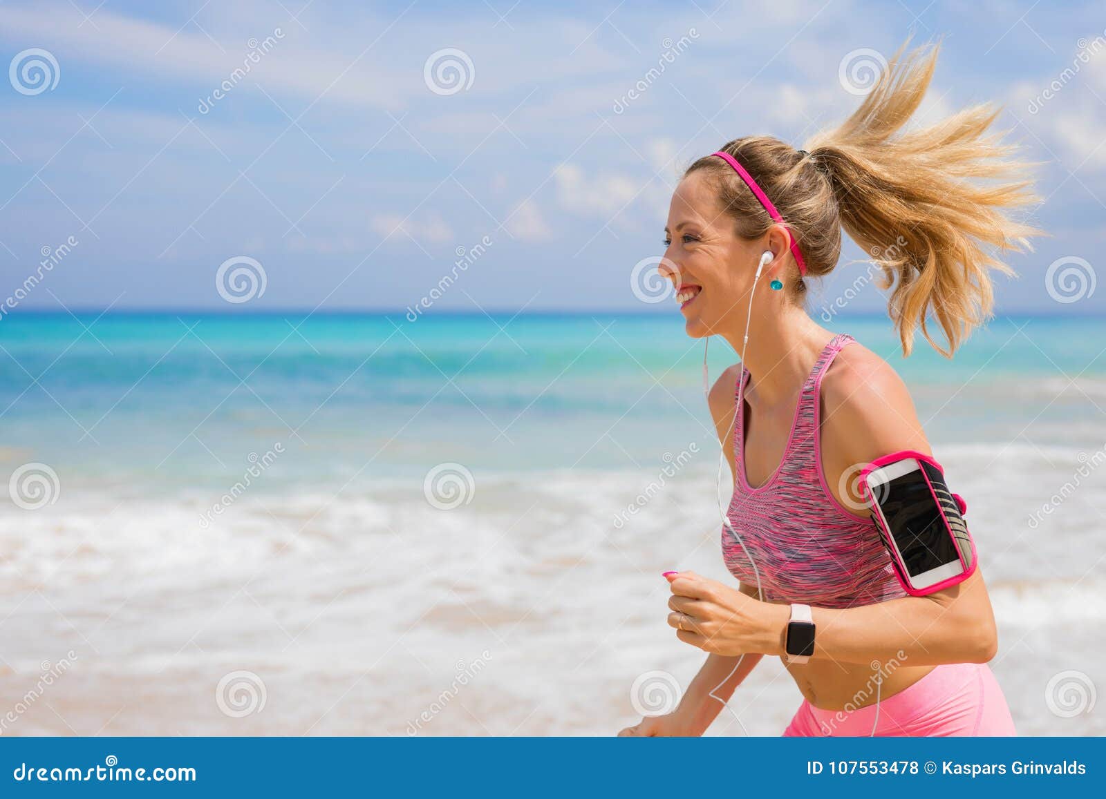 Fit Girl Running on the Beach Stock Photo - Image of body, athletic ...