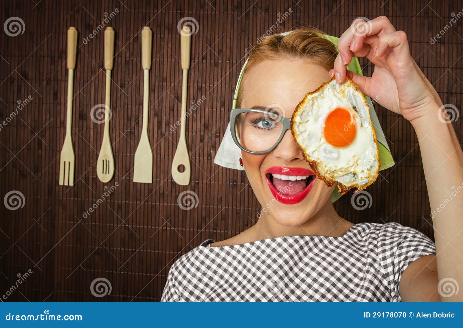 Happy funny woman cook stock photo. Image of wife, food - 29178070