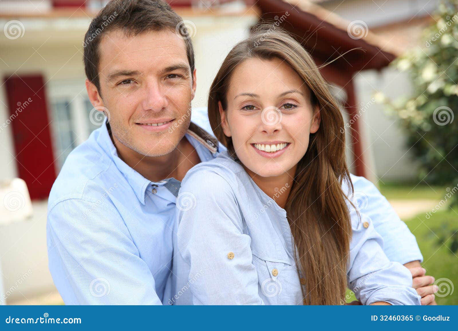 Happy home owners stock image. Image of smiling, realestate - 32460365