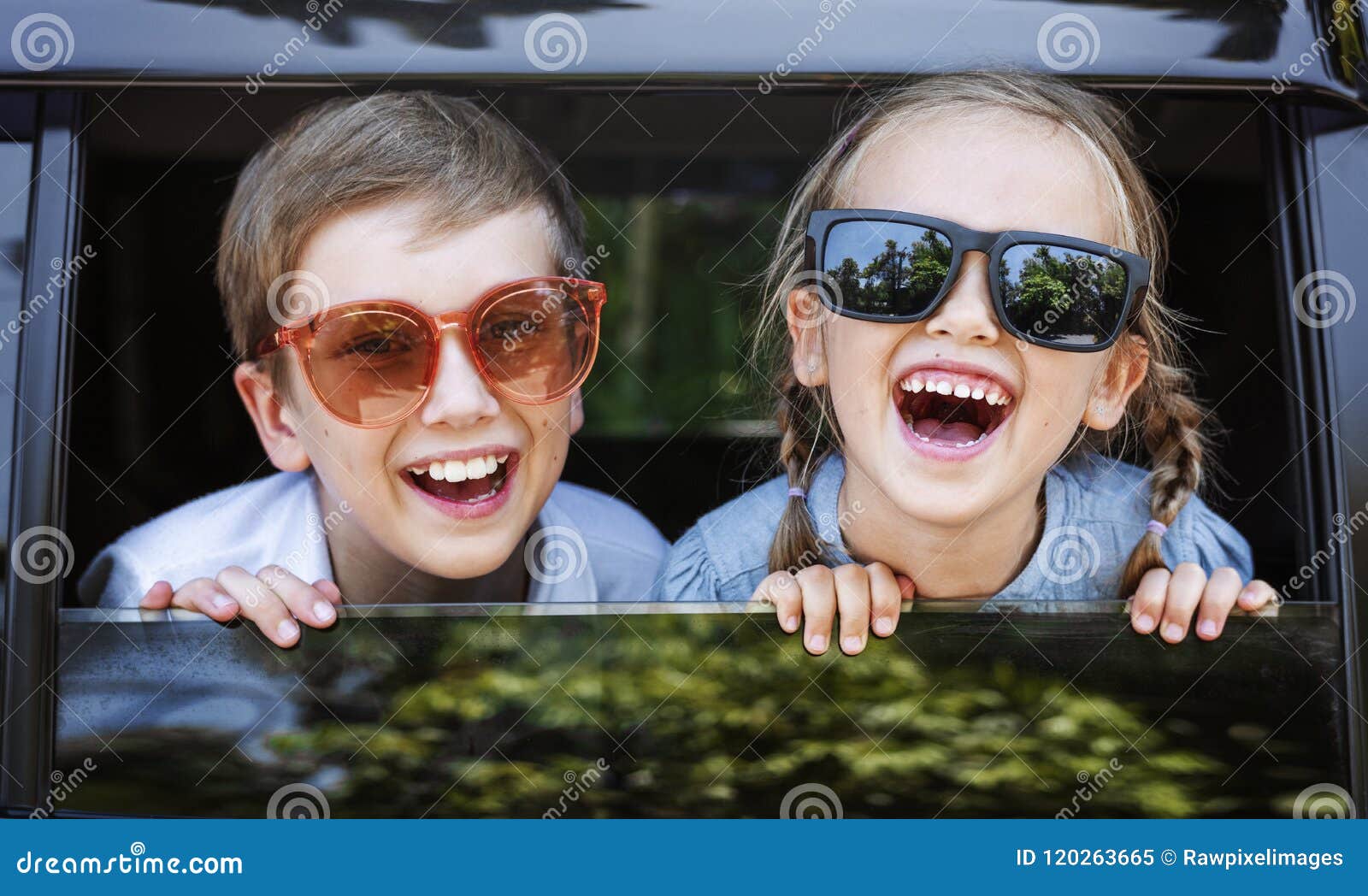 Happy Kids Looking Out The Car Window Stock Image - Image of sitting ...