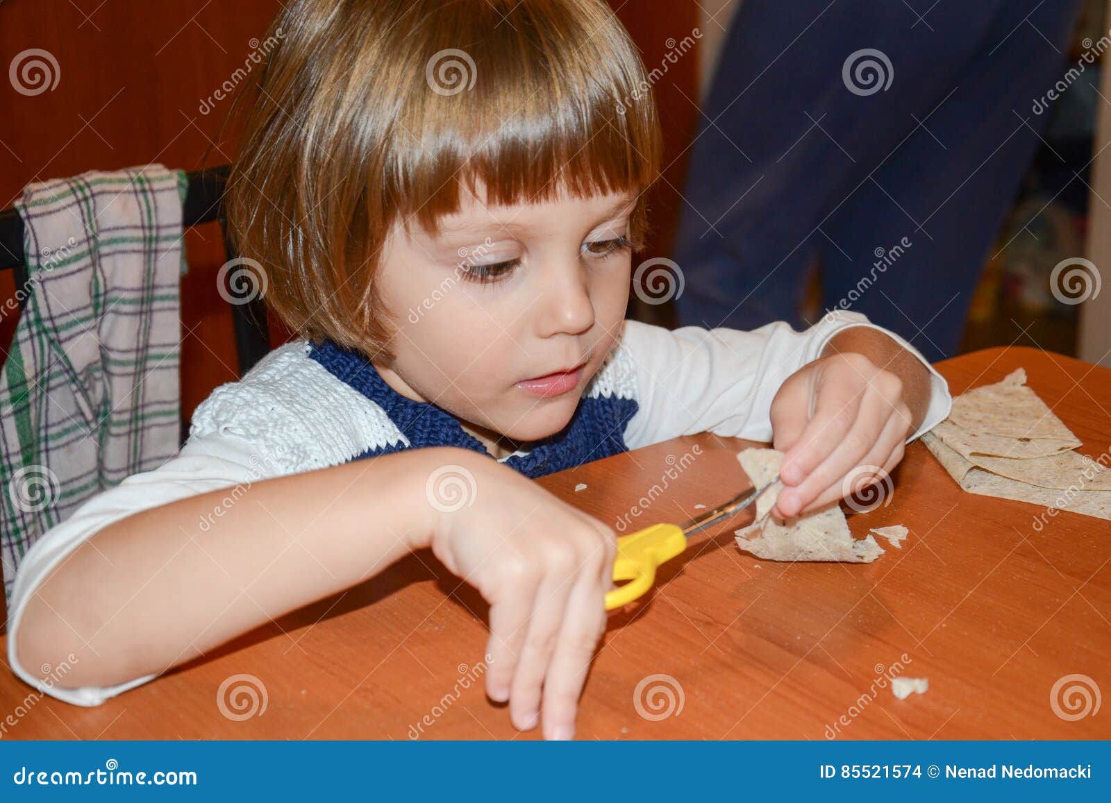 Happy Little Girl Using Scissors Home Photos - Free & Royalty-Free ...