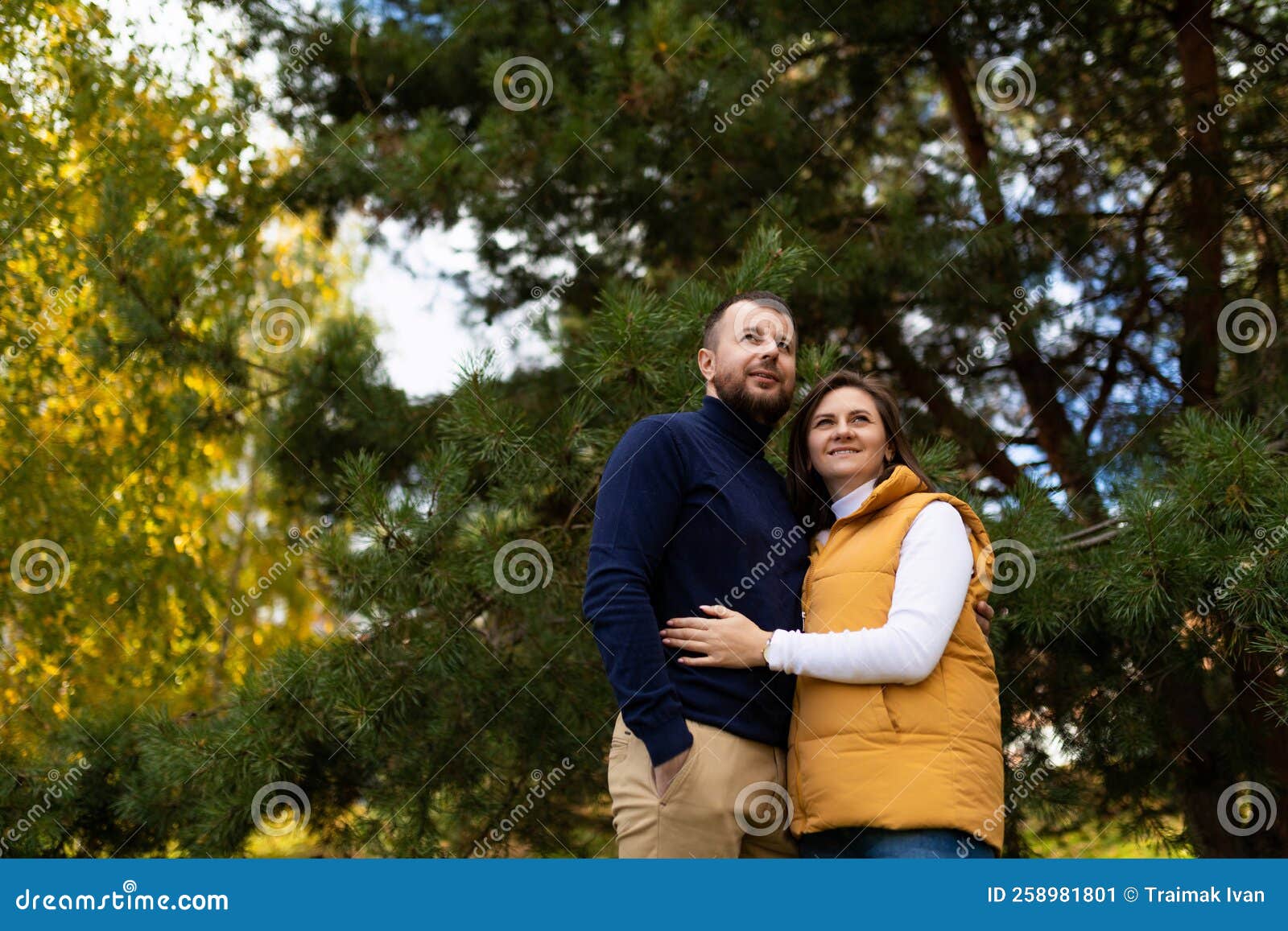 Happy Married Couple Hugging in Autumn Forest Stock Image - Image of ...