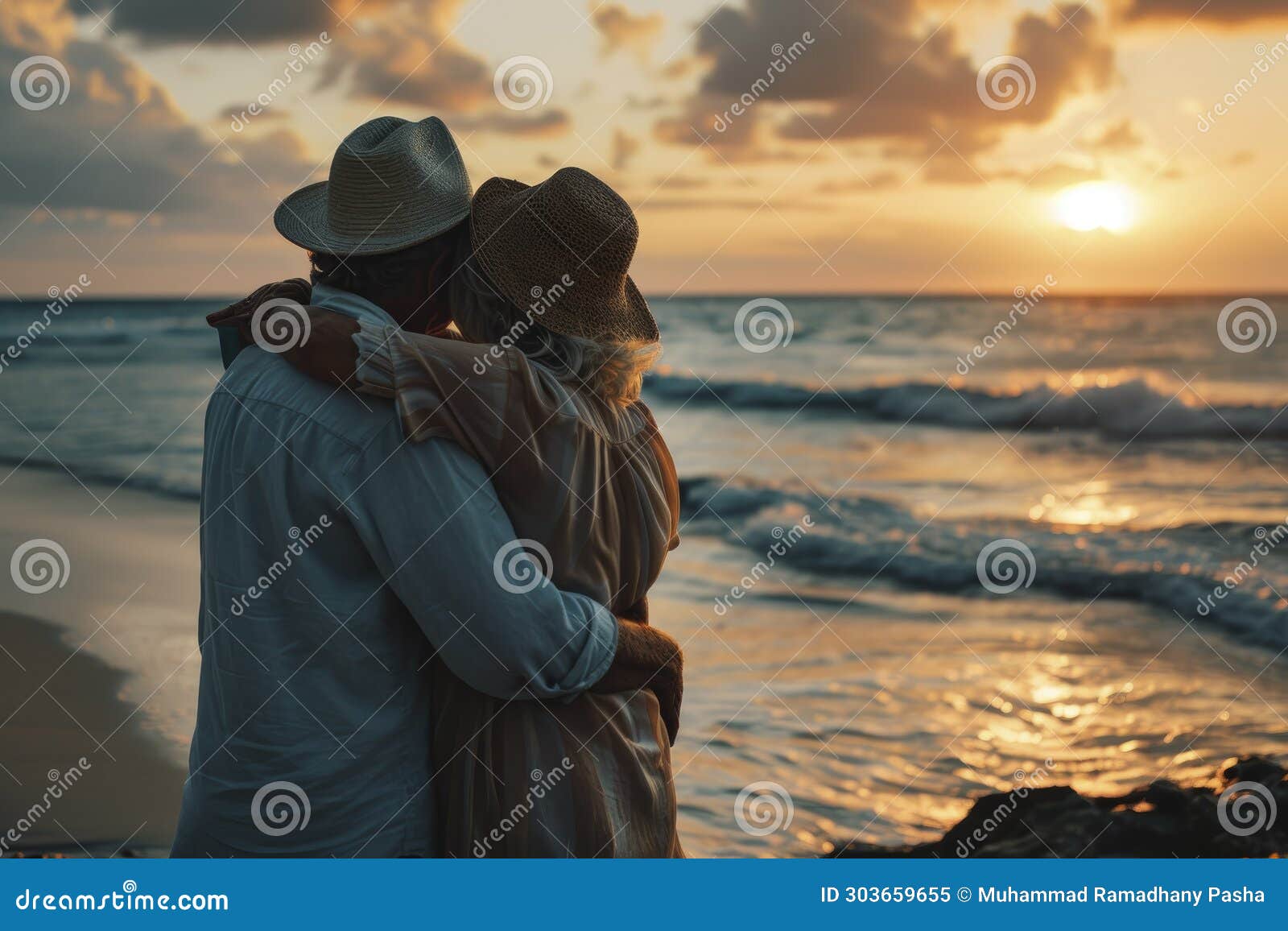 Happy Mature Couple Hug Each Other At Sunset Beach Stock Illustration