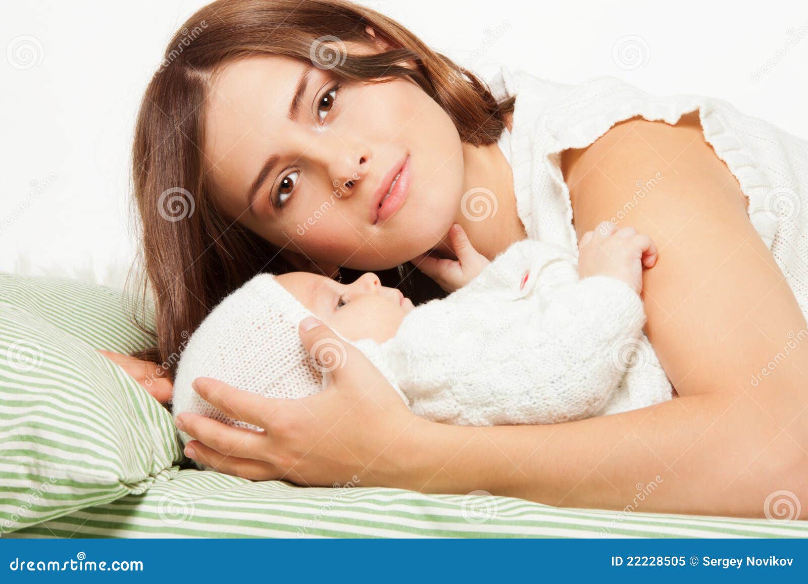 Happy Mother Laying with Baby Stock Image - Image of hair, childhood ...
