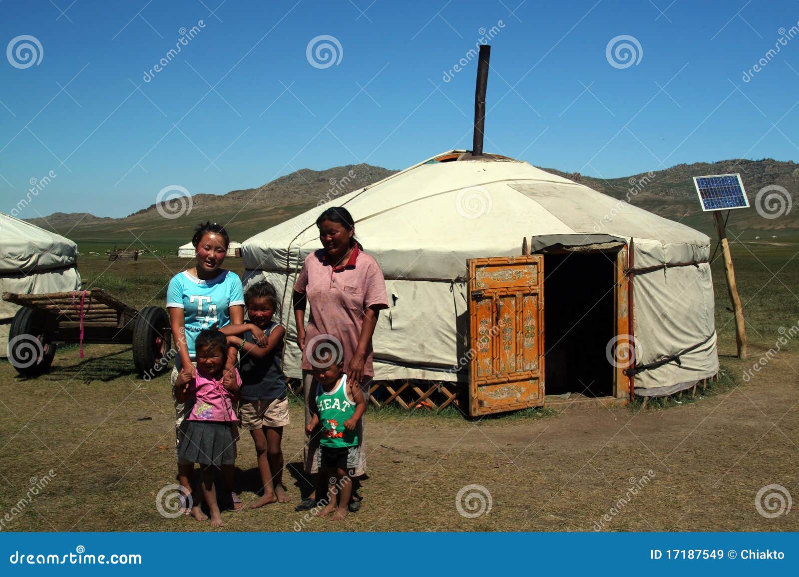 Happy nomadic family editorial stock image. Image of solar - 17187549