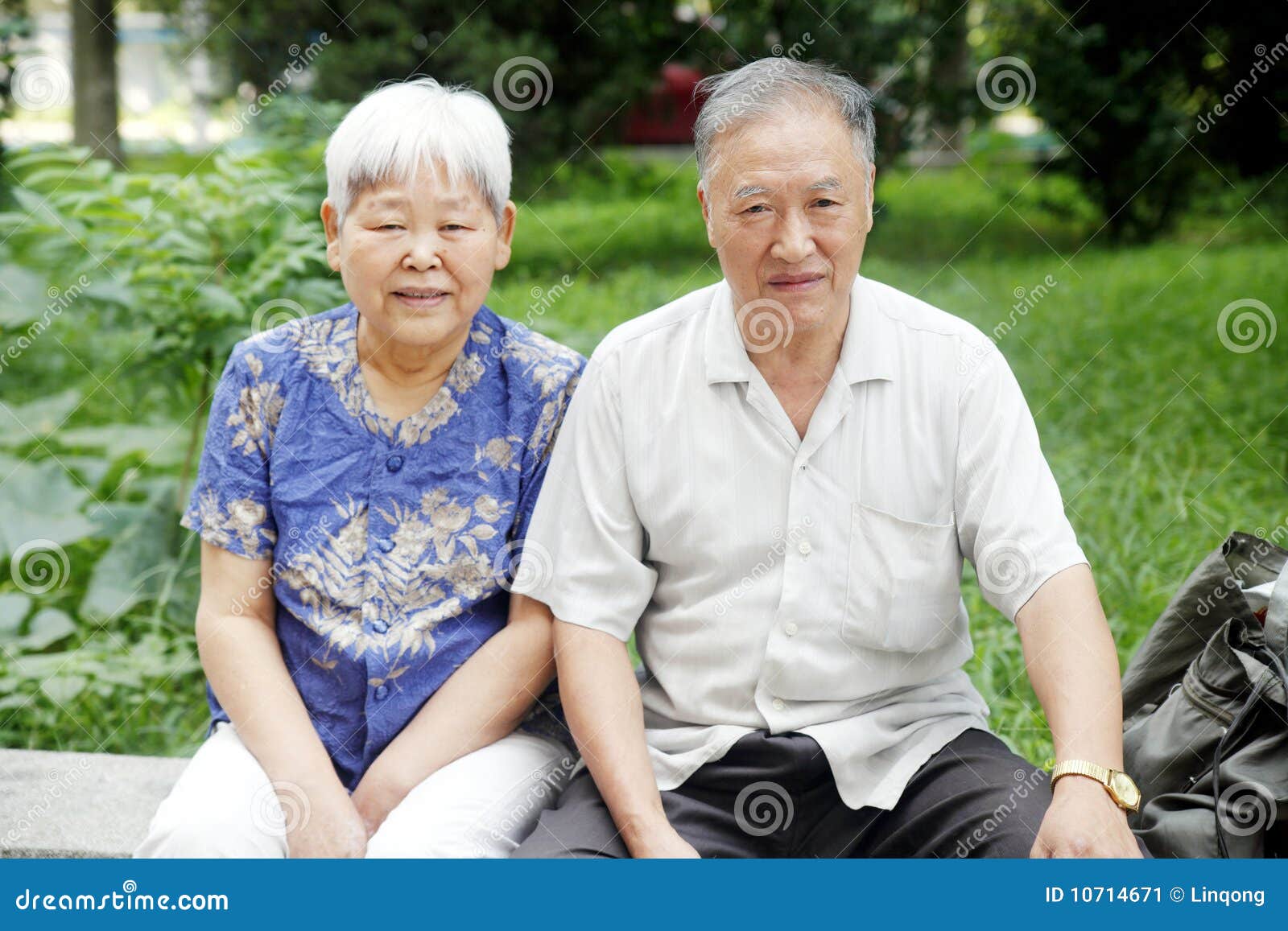 Happy retired couple stock image. Image of chinese, garden - 10714671