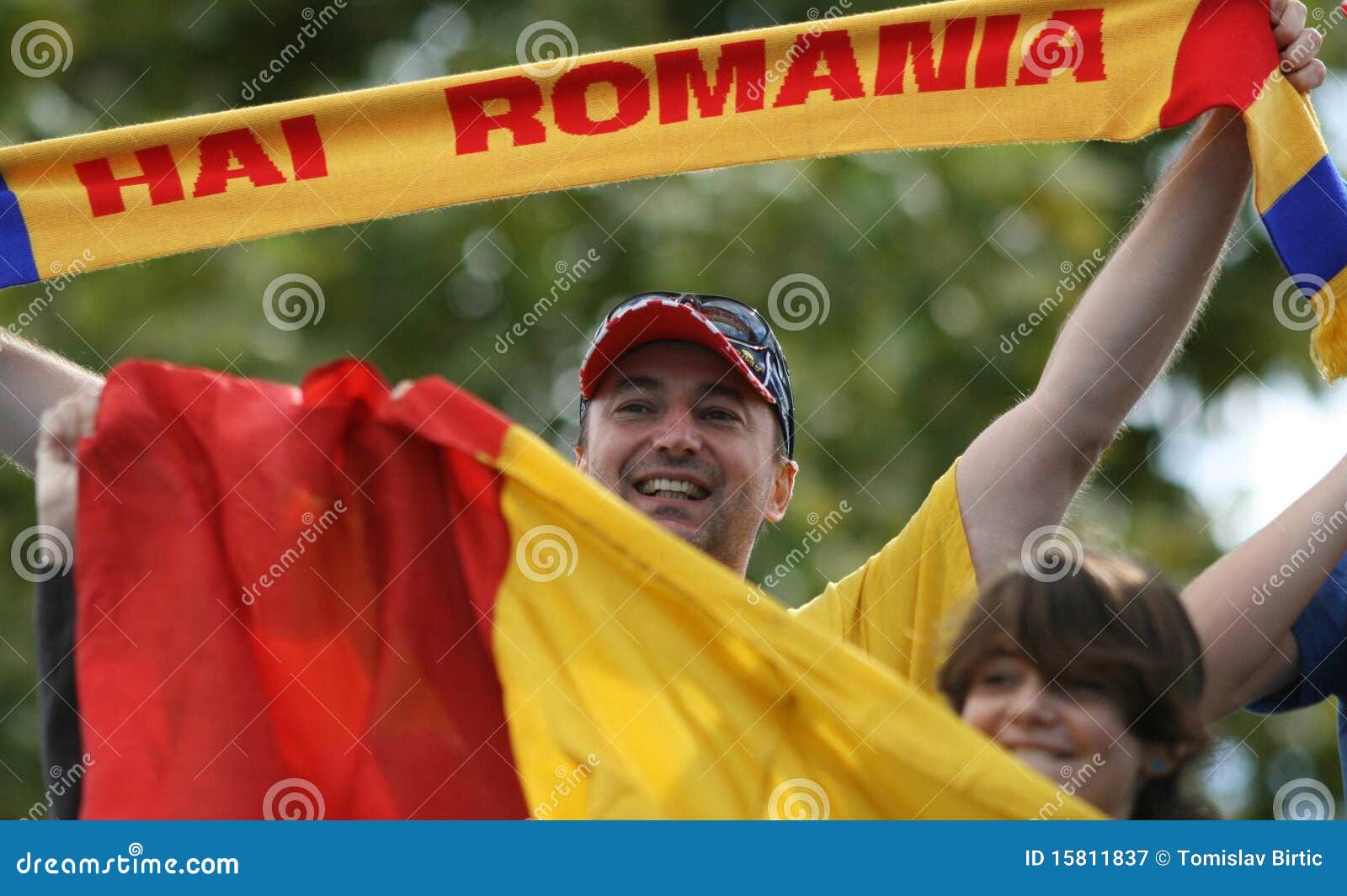 Happy Romanian Supporters editorial photography. Image of celebrating ...