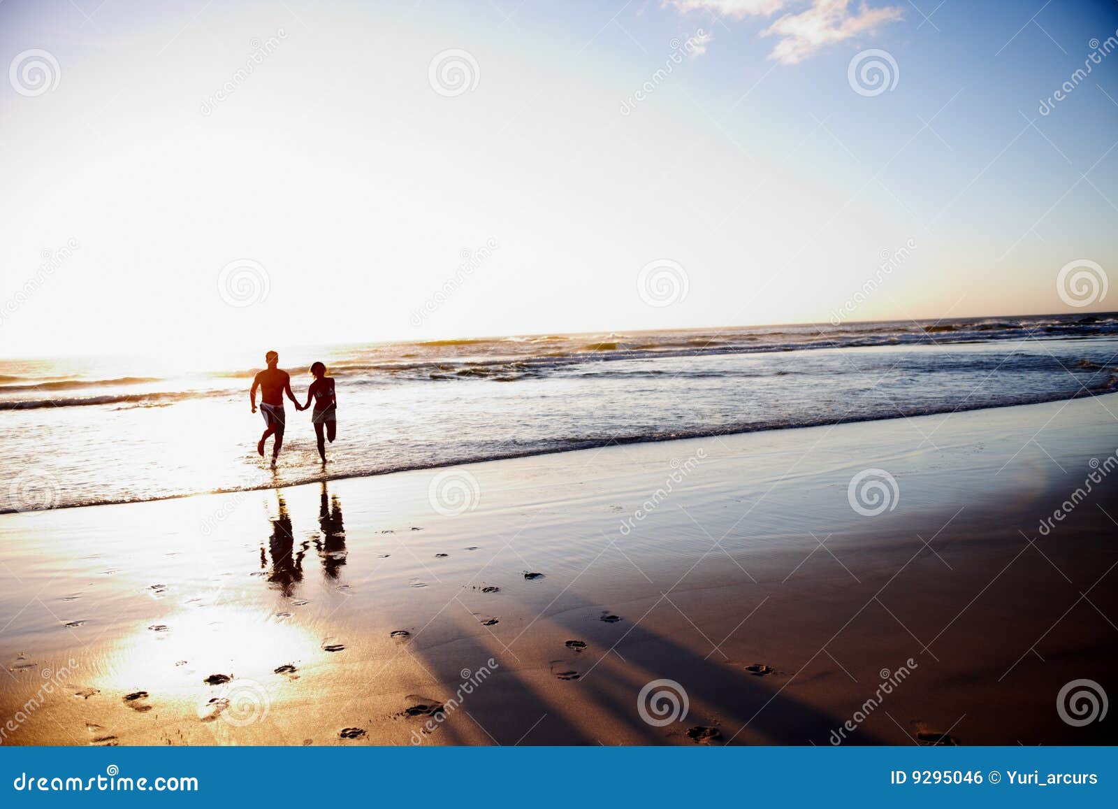 Happy Romantic Couple Running To the Sea Stock Photo - Image of romance ...