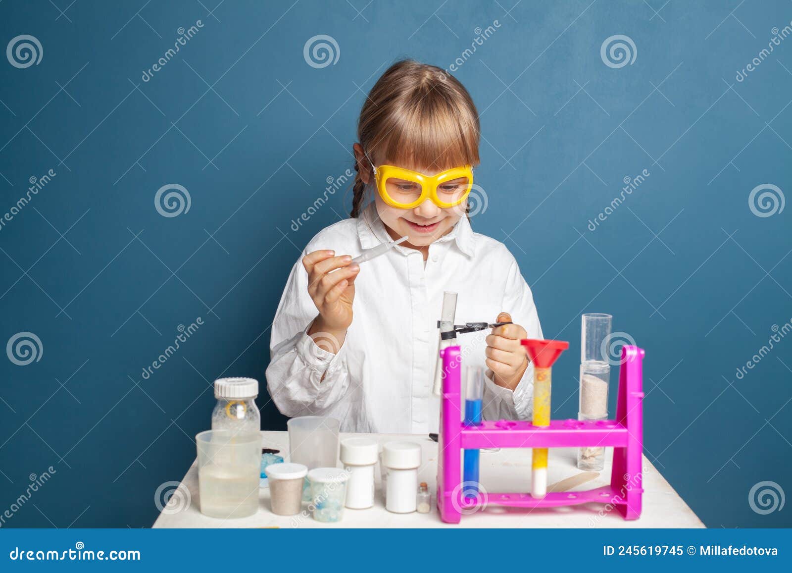 Happy School Student Kid Learning Science. Science Education Concept ...