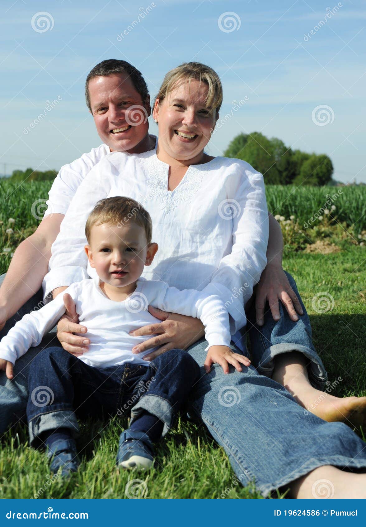 Happy smiling family stock photo. Image of white, parents - 19624586