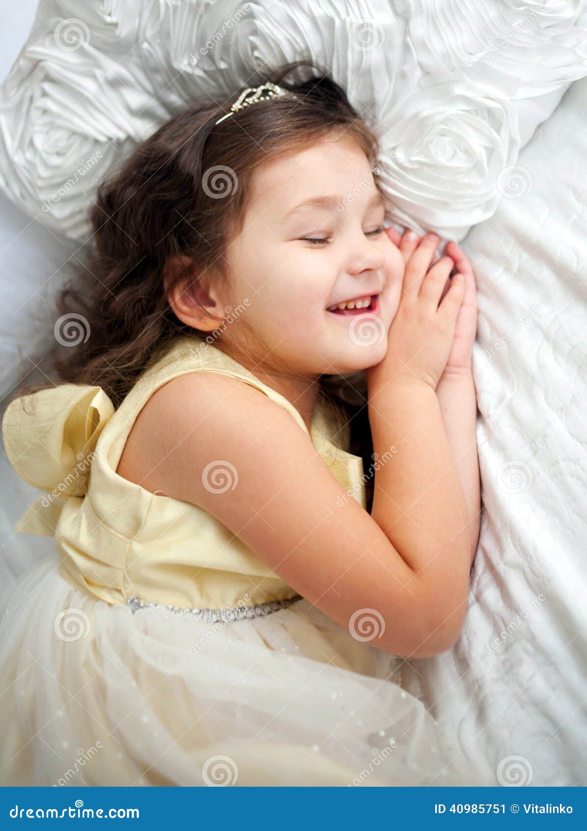 Happy smiling kid sleeping stock image. Image of comfort - 40985751