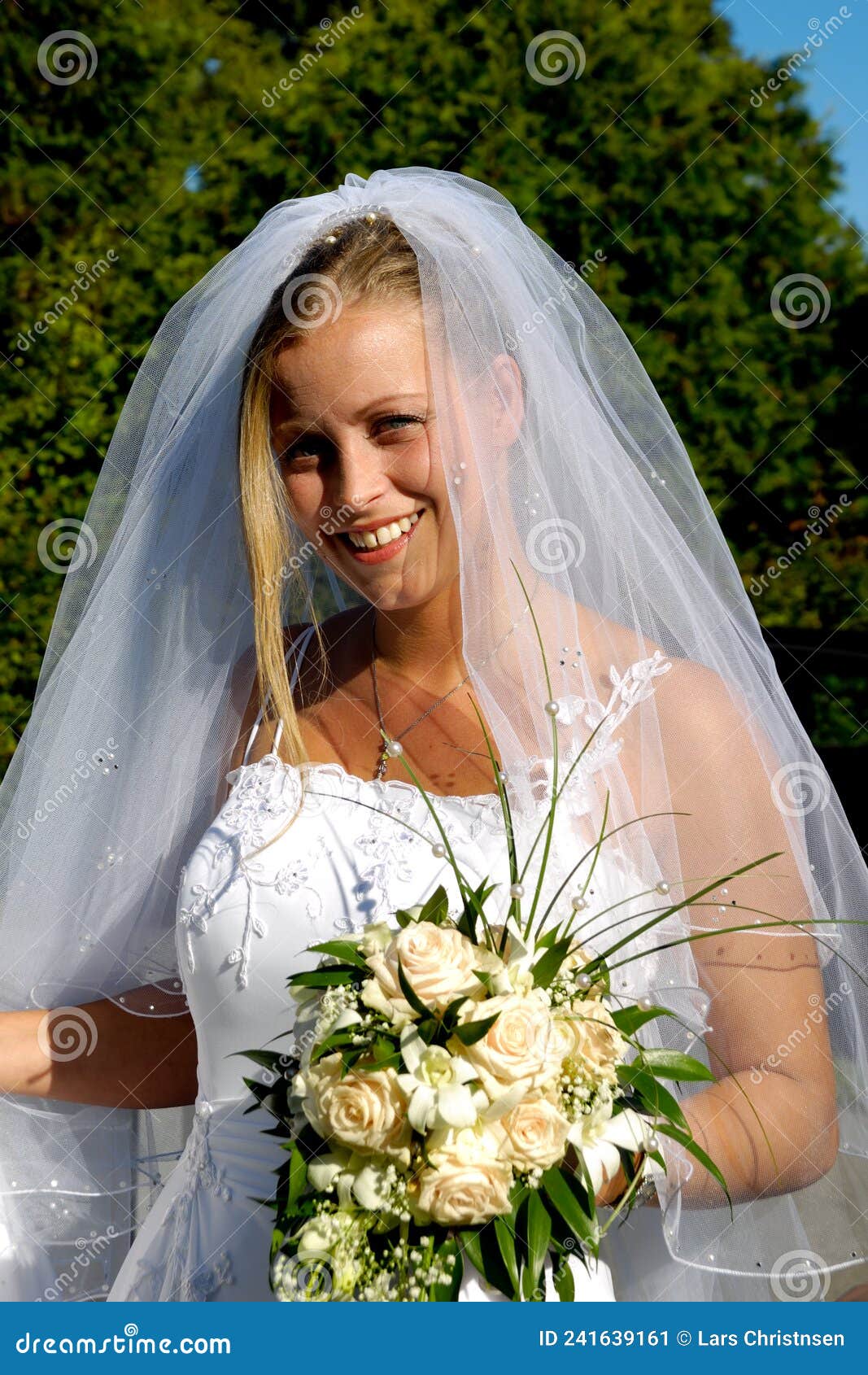 Happy Smiling Wedding Bride with Bouquet Stock Image - Image of happy ...