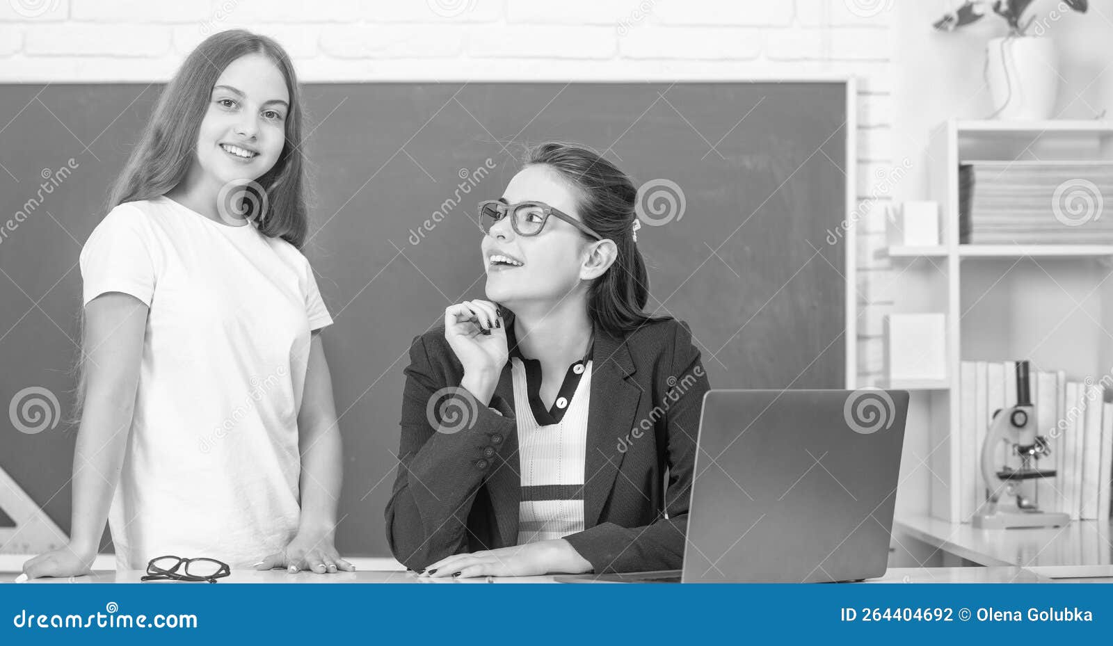 Happy Teacher in Glasses with Kid Oat Lesson with Computer, Education ...
