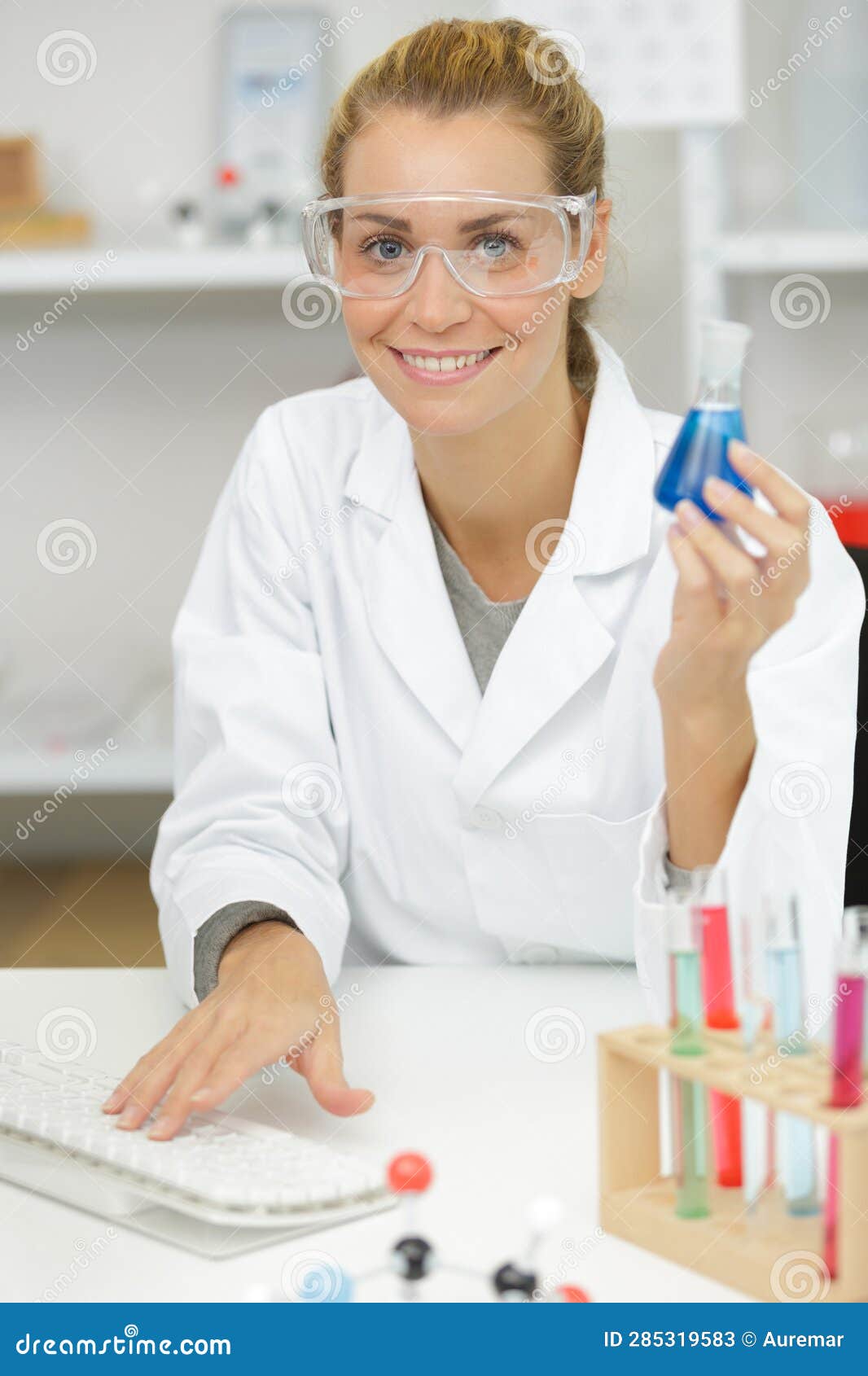 Happy woman in lab stock image. Image of biology, tube - 285319583