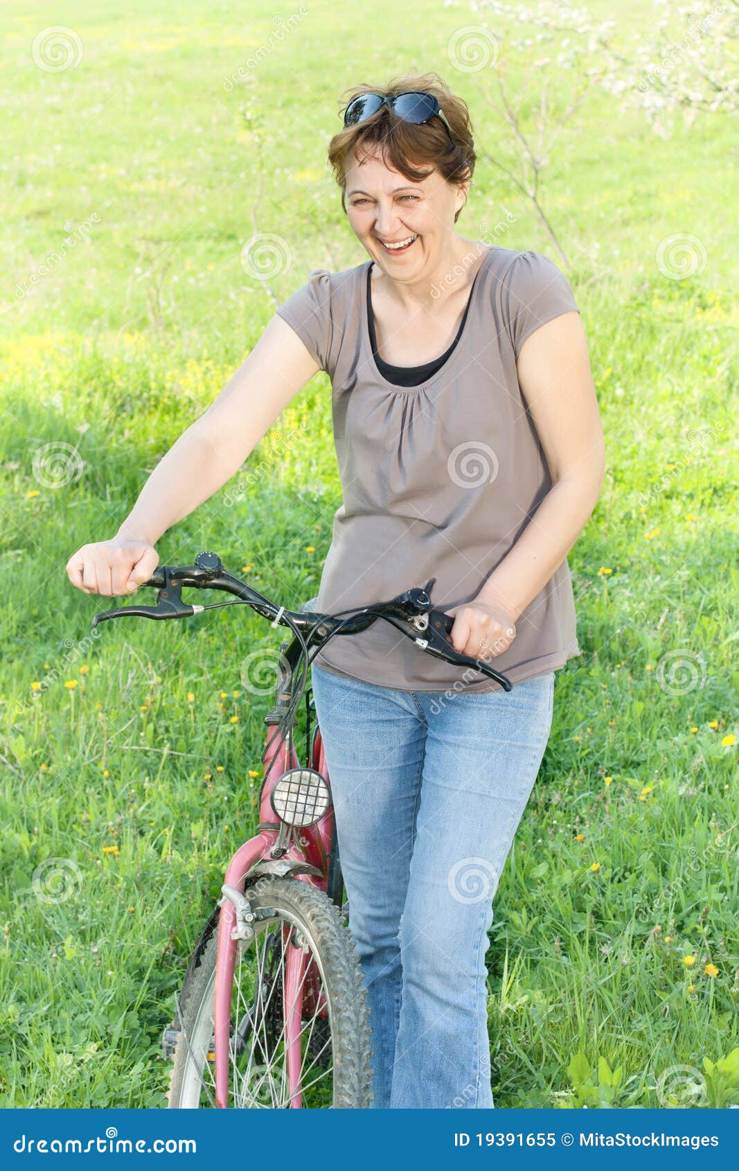 Happy woman outdoor stock image. Image of outdoor, park - 19391655