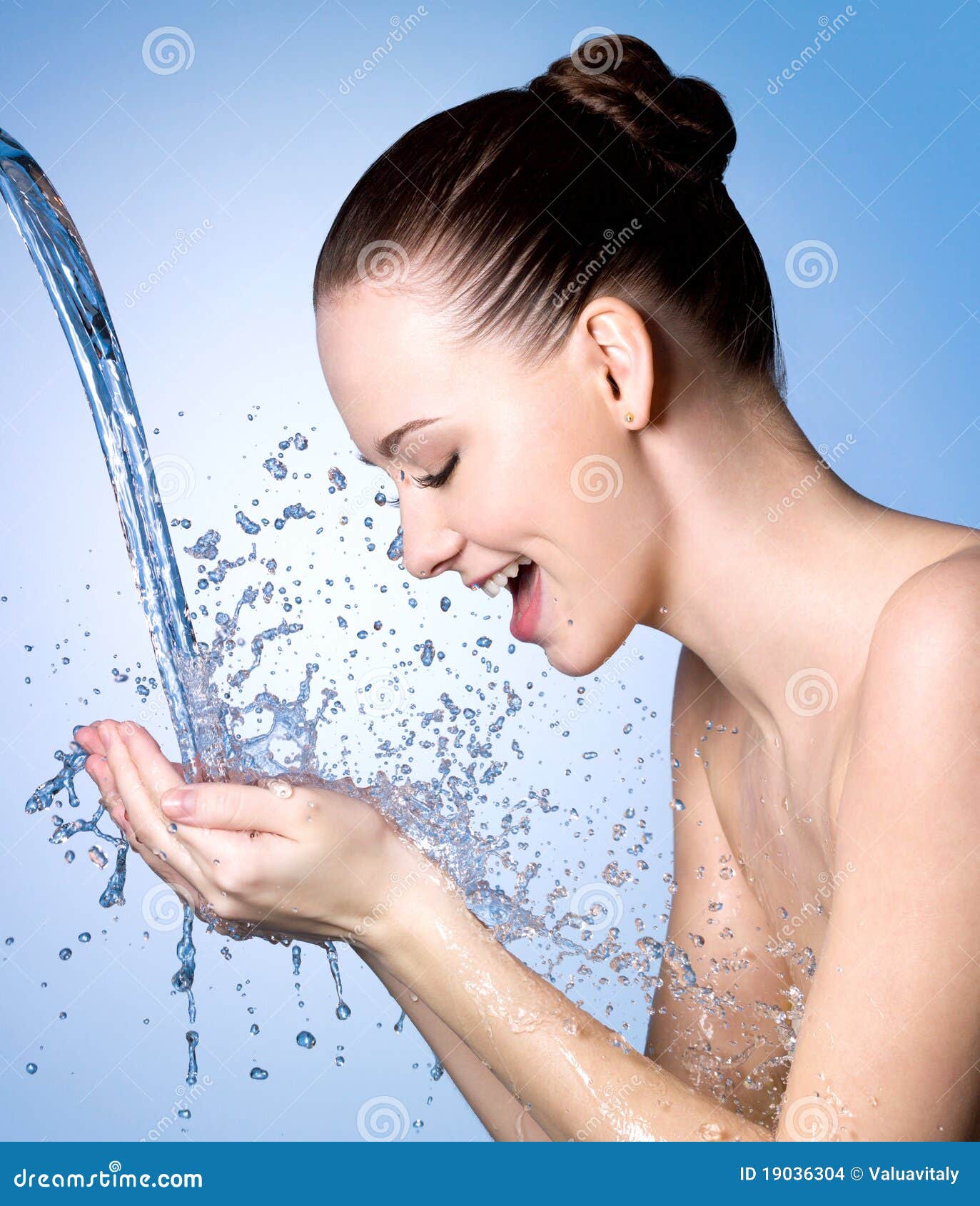 Happy Woman Washing Face Under Water Stock Photo - Image of happy ...