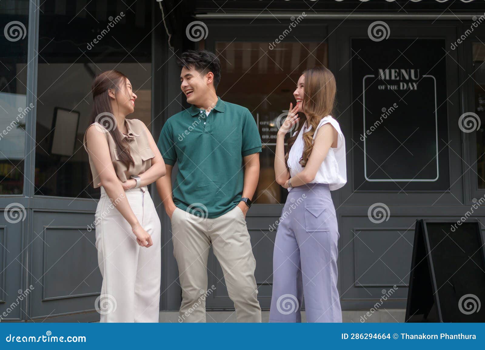 Happy Young Asian Friends Chilling in Cafe Stock Photo - Image of ...
