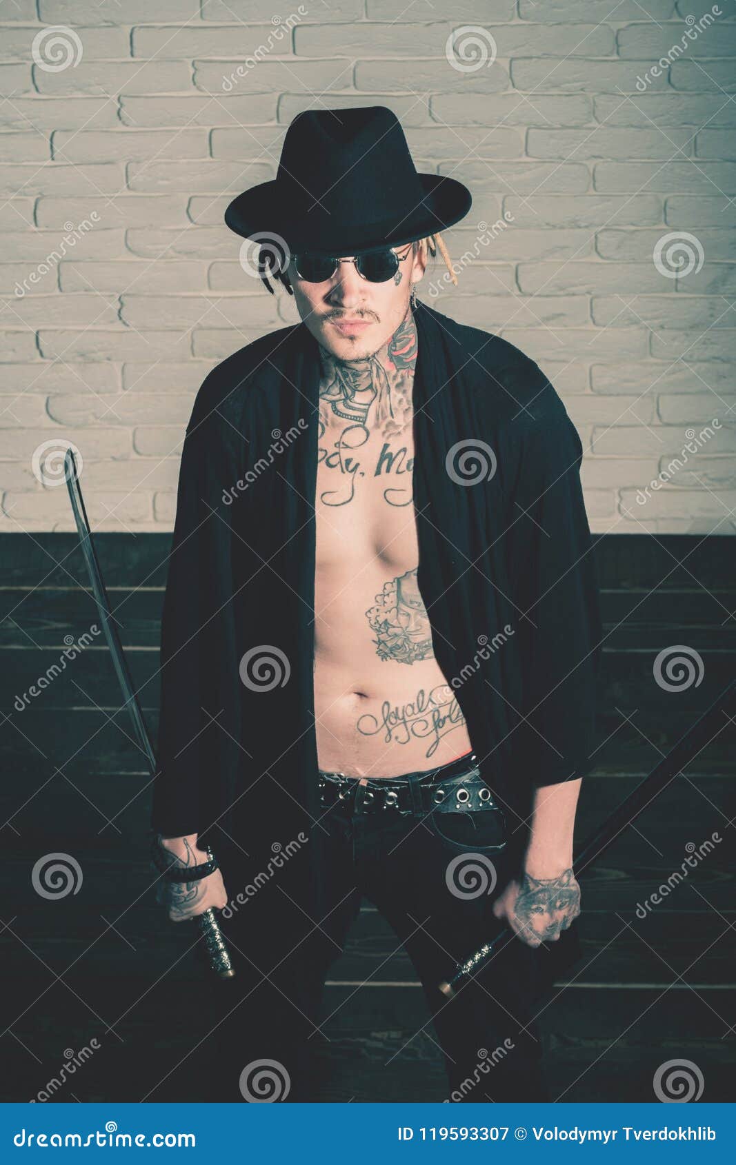 Harakiri, Ritual Del Suicidio Imagen de archivo - Imagen de budista ...