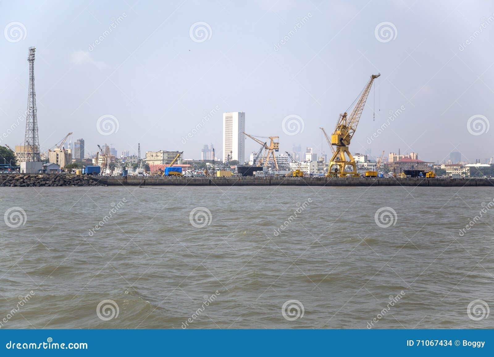 122 India Container Loading Stock Photos - Free & Royalty-Free Stock ...