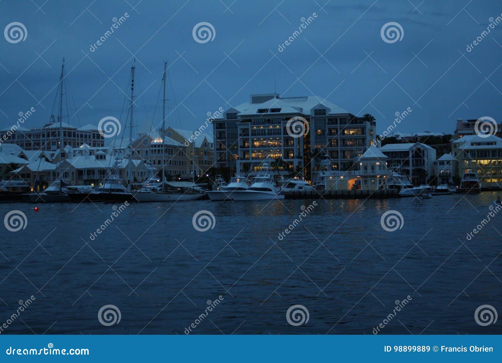 Harbor Night Hamilton Bermuda Editorial Stock Image - Image of bush ...