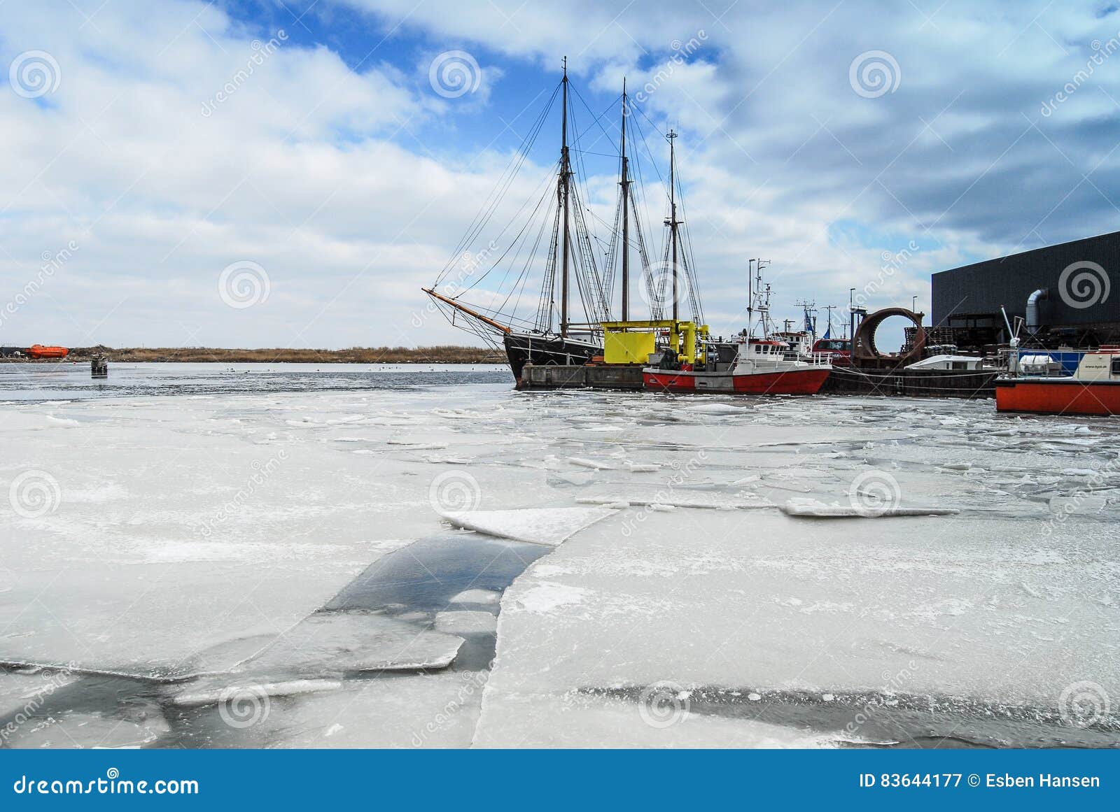 Harbor and Ships in the Winter Stock Image - Image of fishing, cold ...