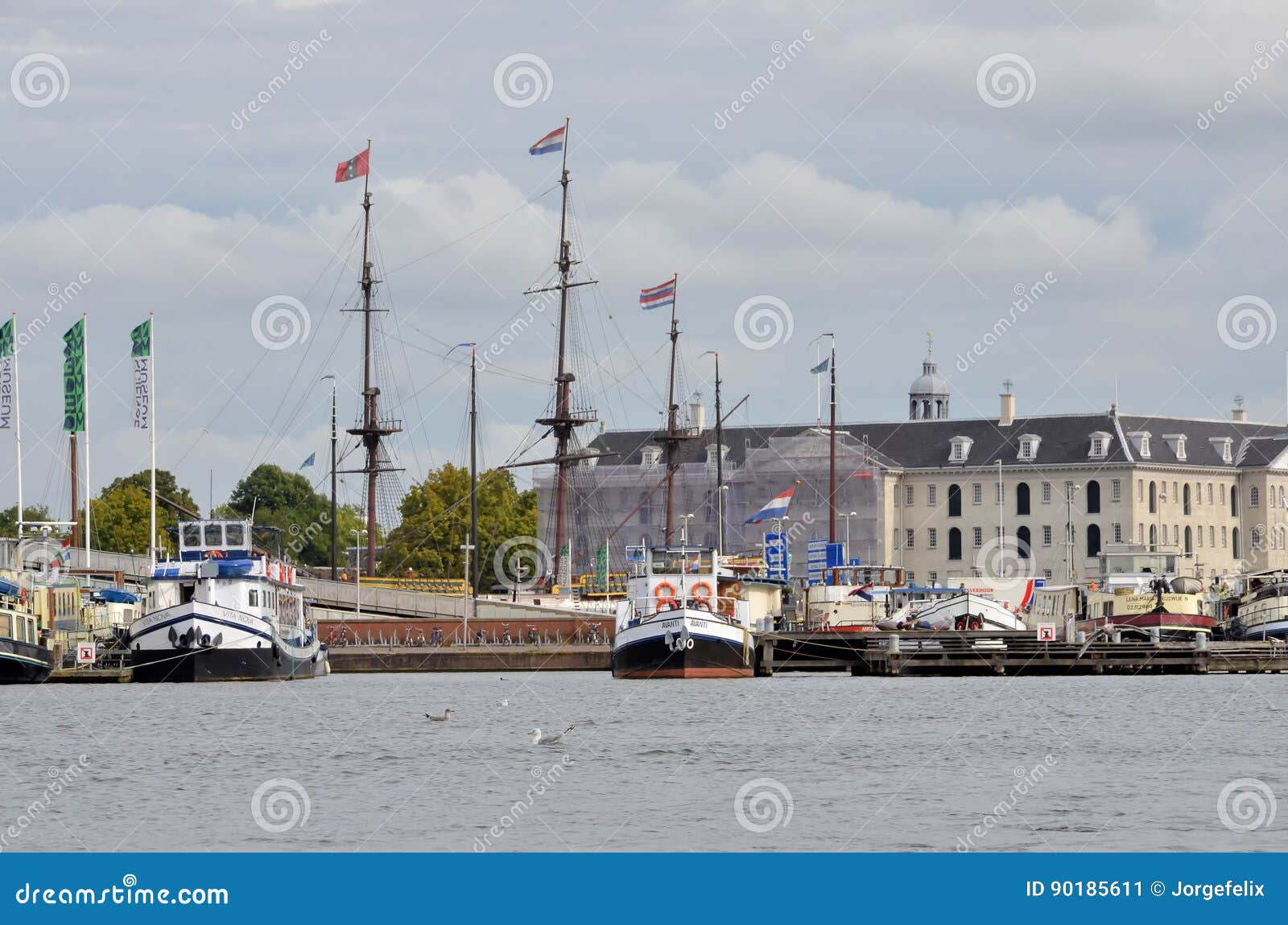 Harbour in Amsterdam editorial photo. Image of famous - 90185611