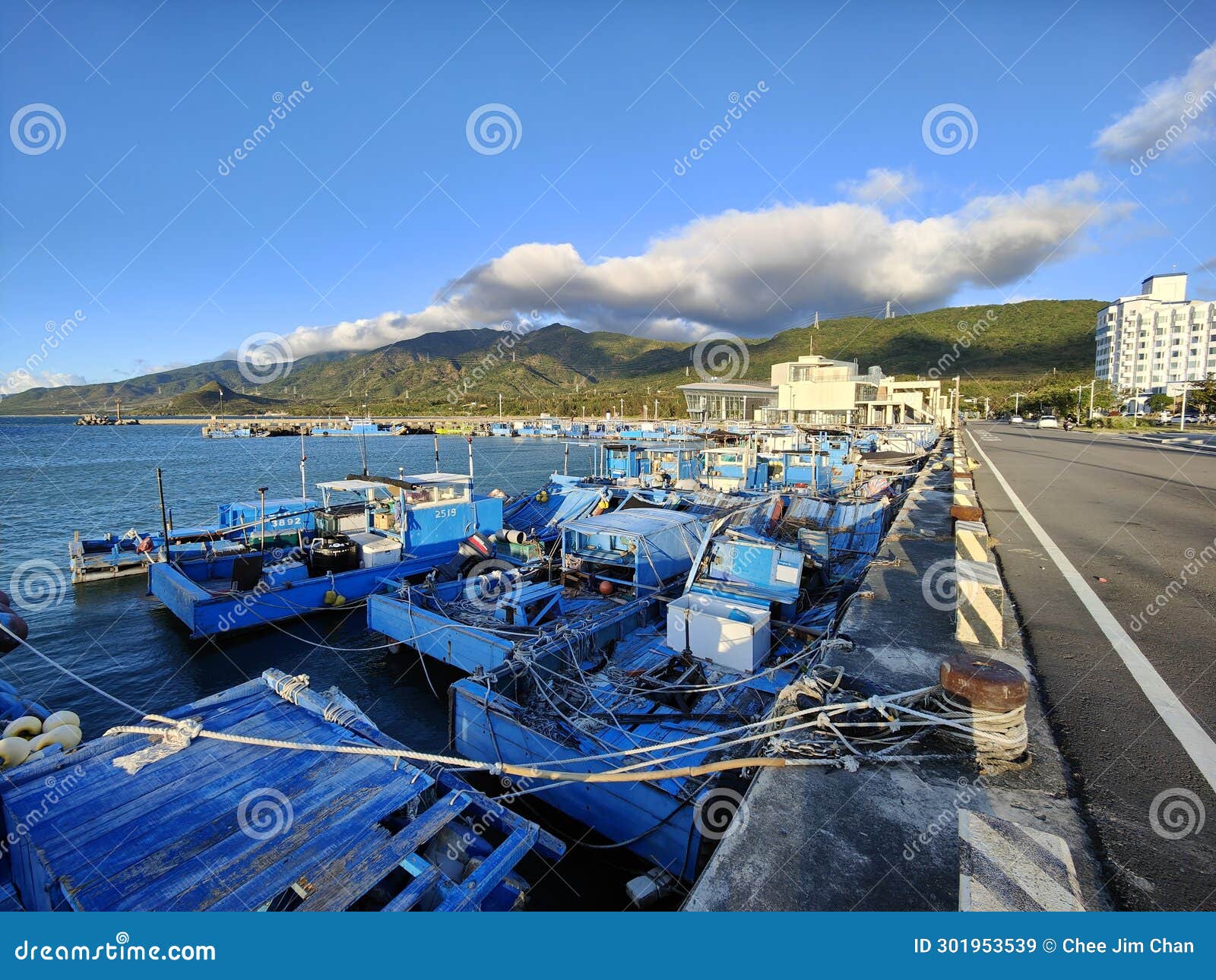 Harbour with Boats & Mountain Backdrop Stock Image - Image of boats ...