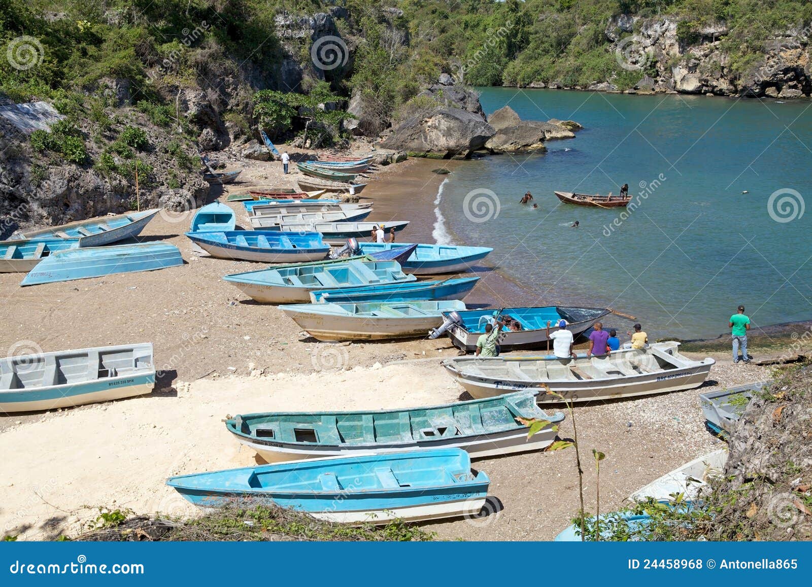 Harbour of Boca de Yuma editorial stock photo. Image of river - 24458968