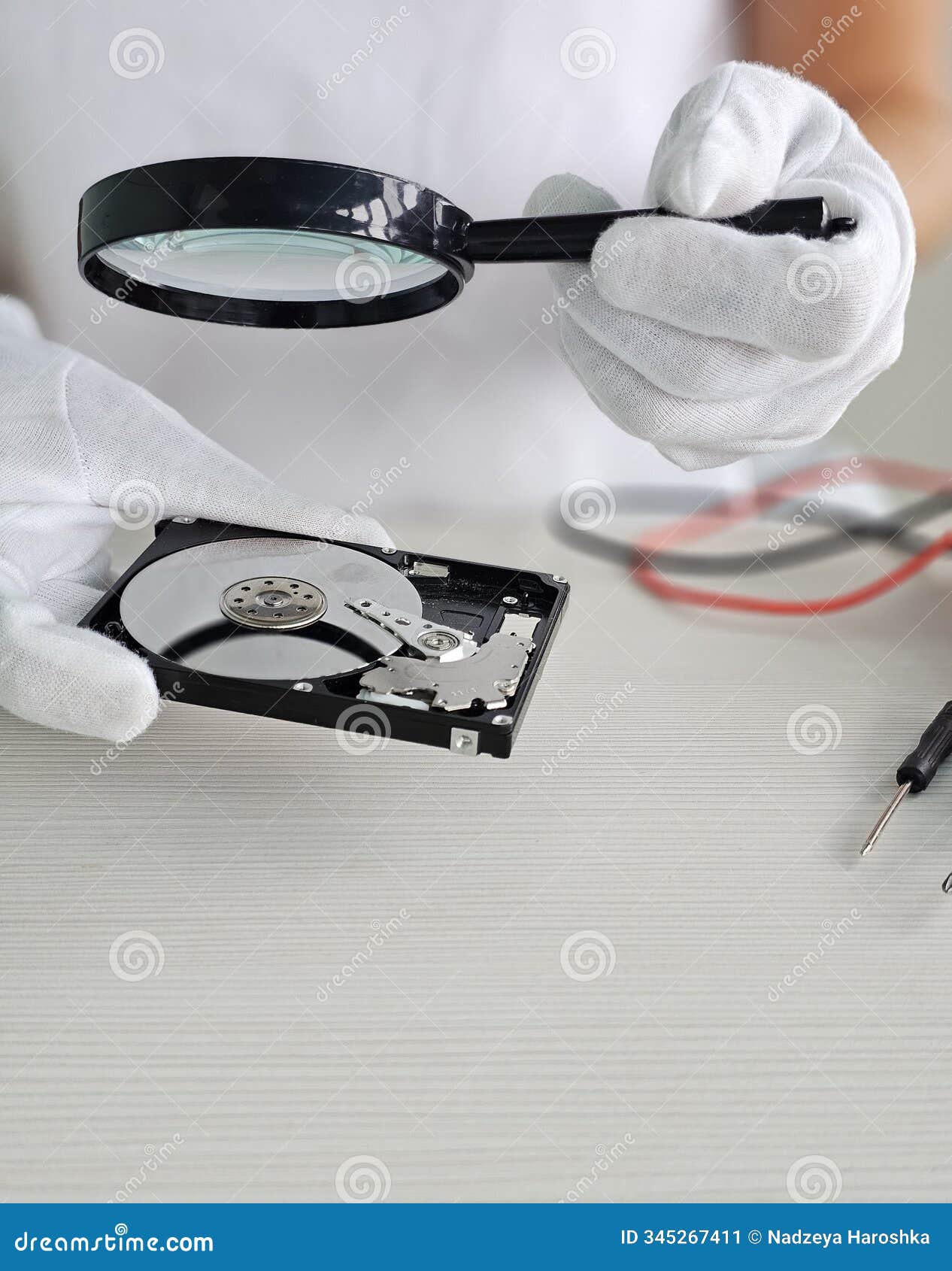 Hard Disk Drive through a Magnifying Glass, Information Search ...