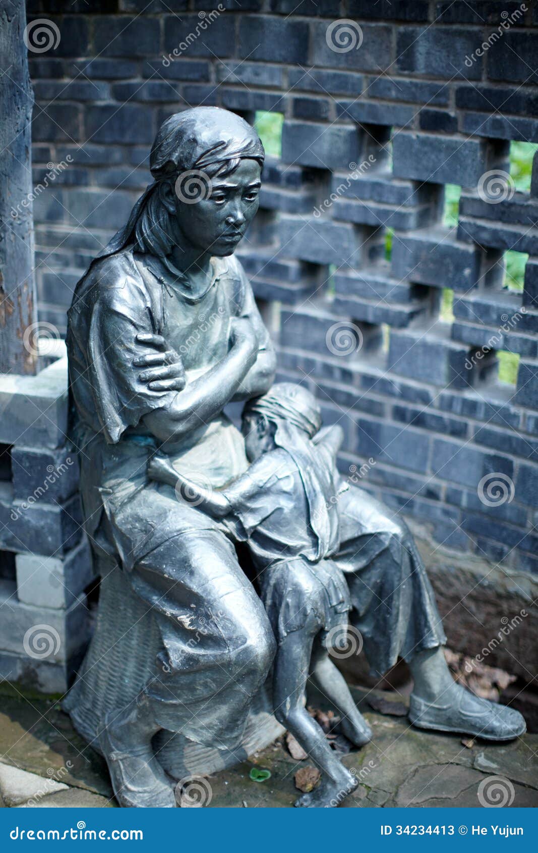 Hard Life Mother and Child Statue Editorial Stock Photo - Image of ...