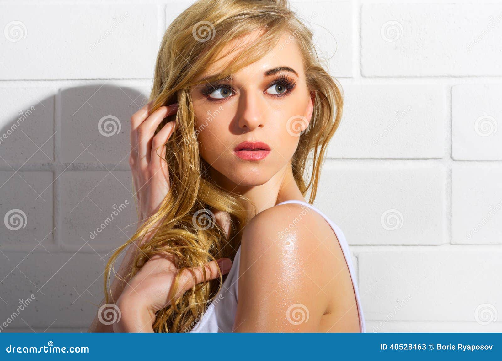 Hard Light Portrait of Woman (normal Version) Stock Image - Image of ...