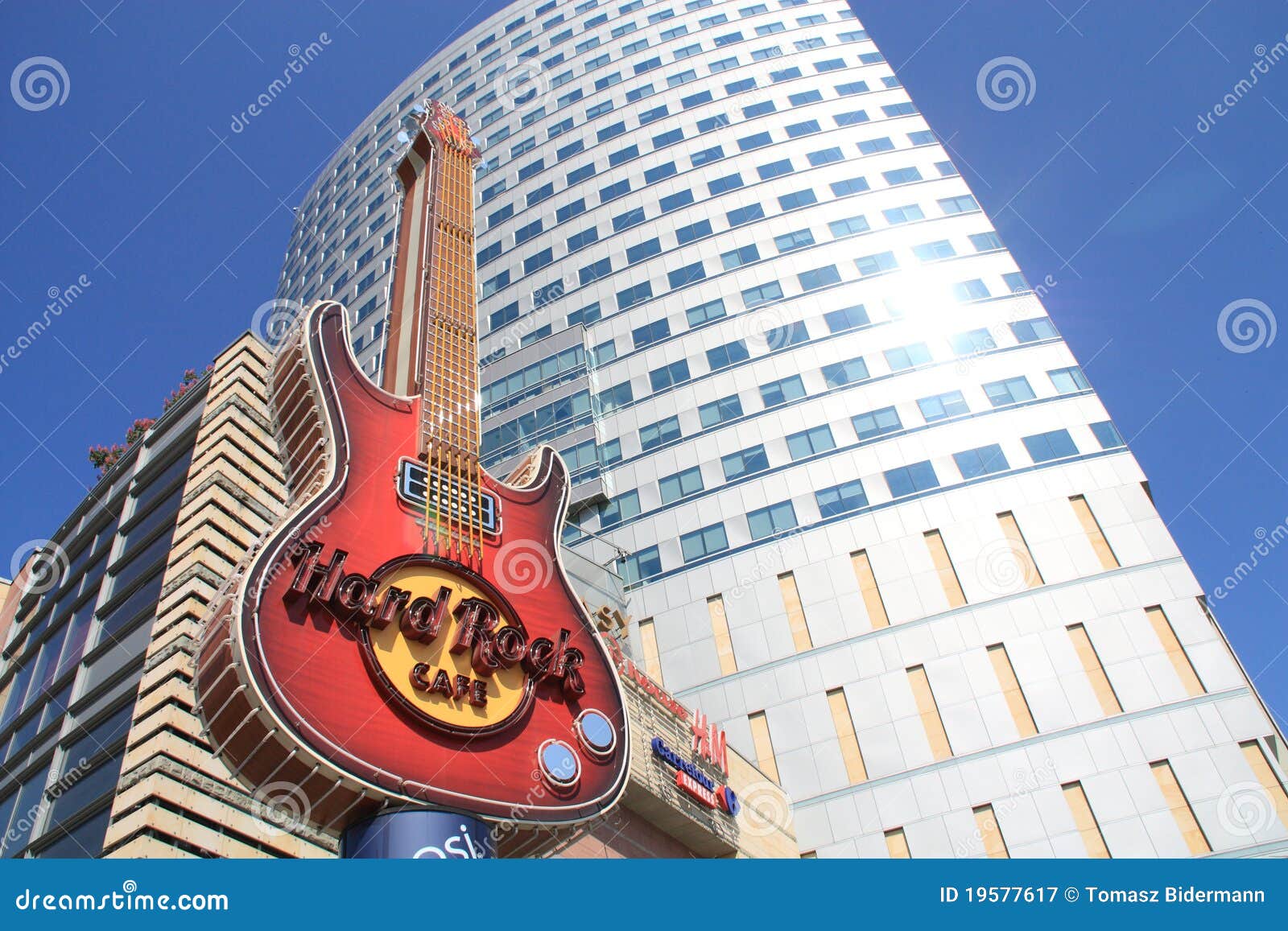 Hard Rock Cafe editorial photography. Image of brand - 19577617