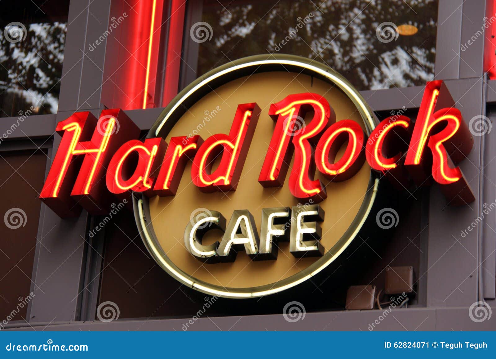 Hard Rock Cafe Sign editorial photo. Image of california - 62824071