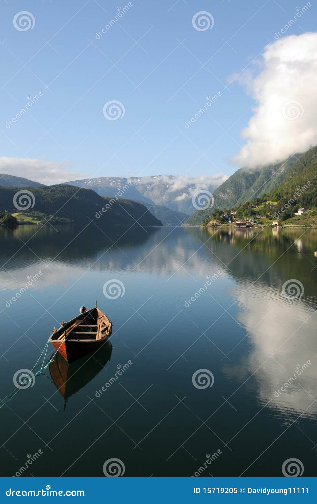 Hardangerfjord, Ulvik stock image. Image of mist, scenery - 15719205