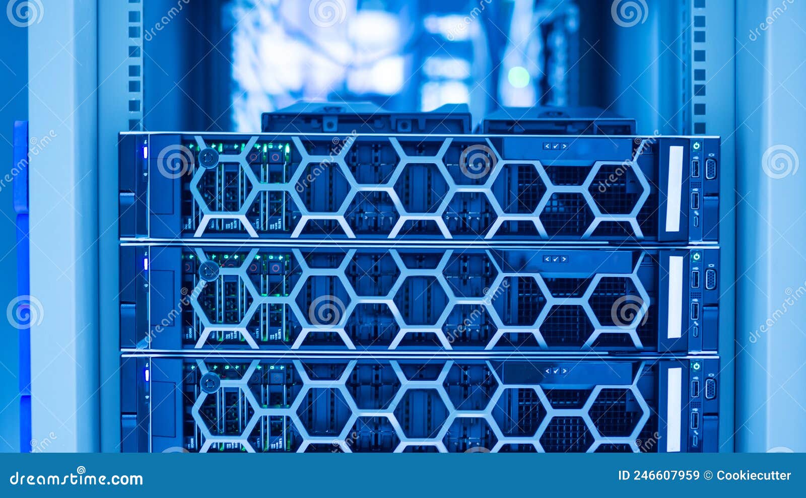 Hardware de servidor imagen de archivo. Imagen de datos - 246607959