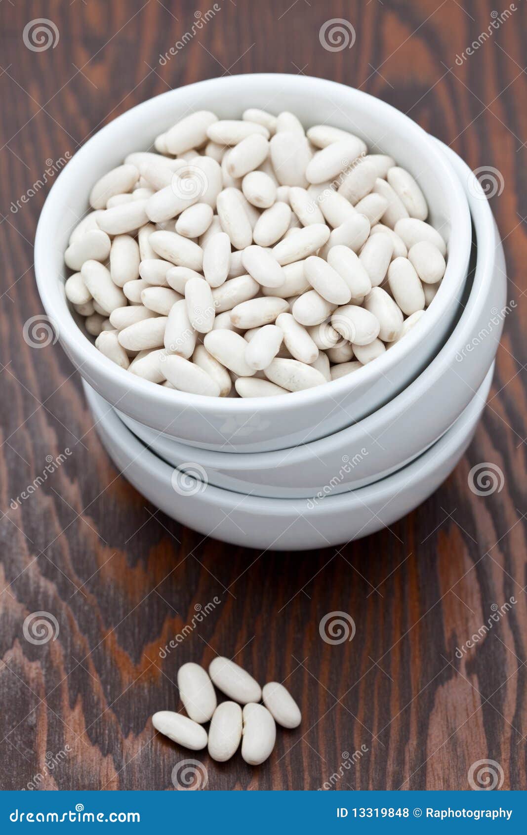 Haricots Secs De Cannellini Photo stock - Image du fermer, organique ...