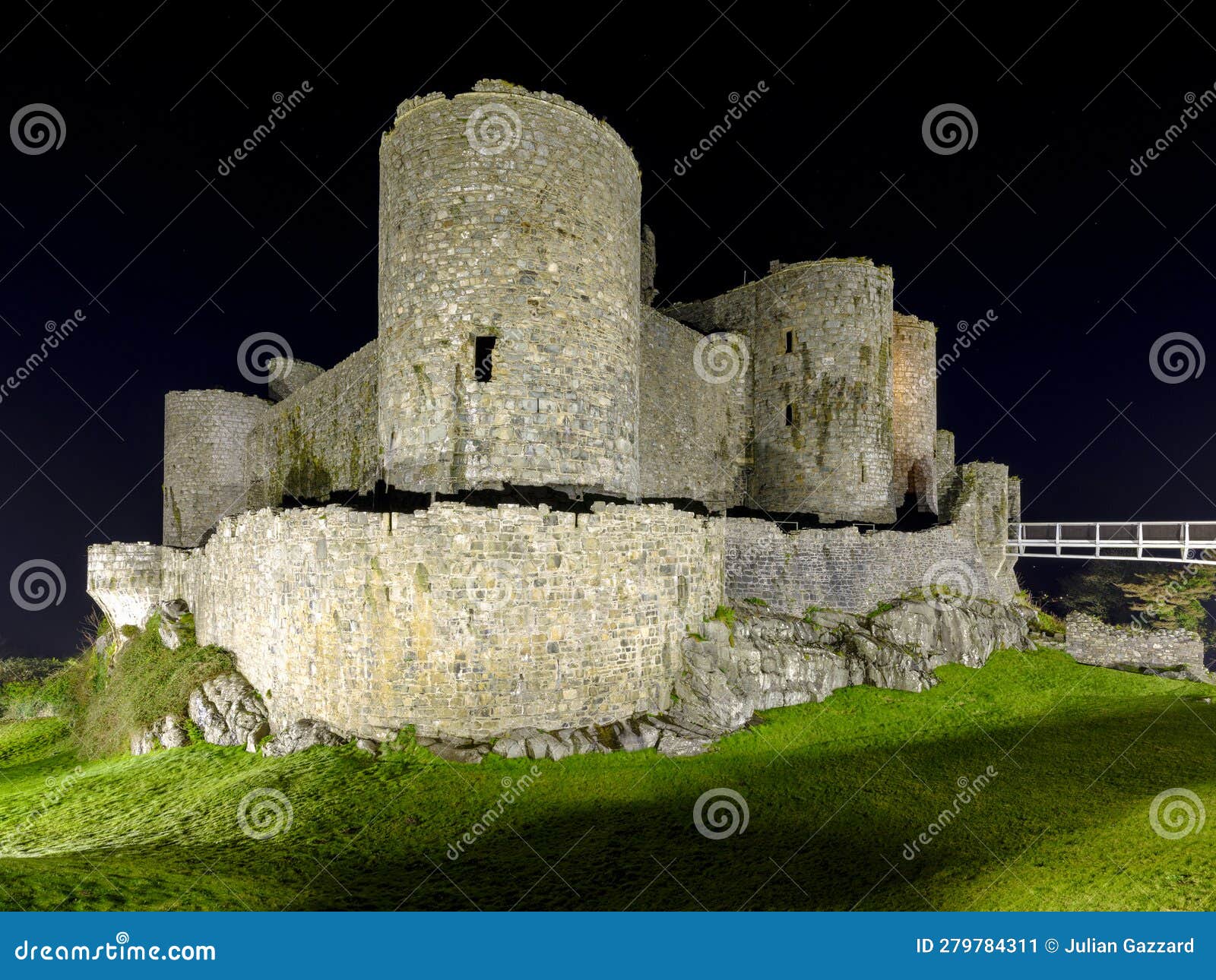 Harlech Castle at Night, Wales Stock Image - Image of outdoor, wales ...