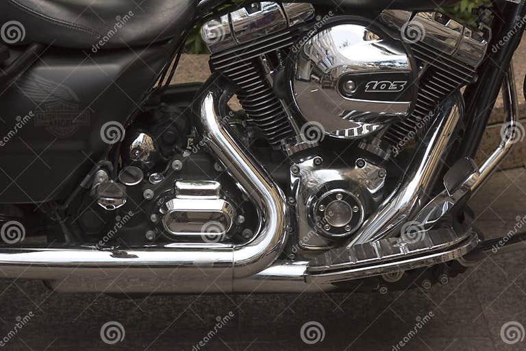 Harley-Davidson-Motorblock redaktionelles stockfoto. Bild von industrie ...