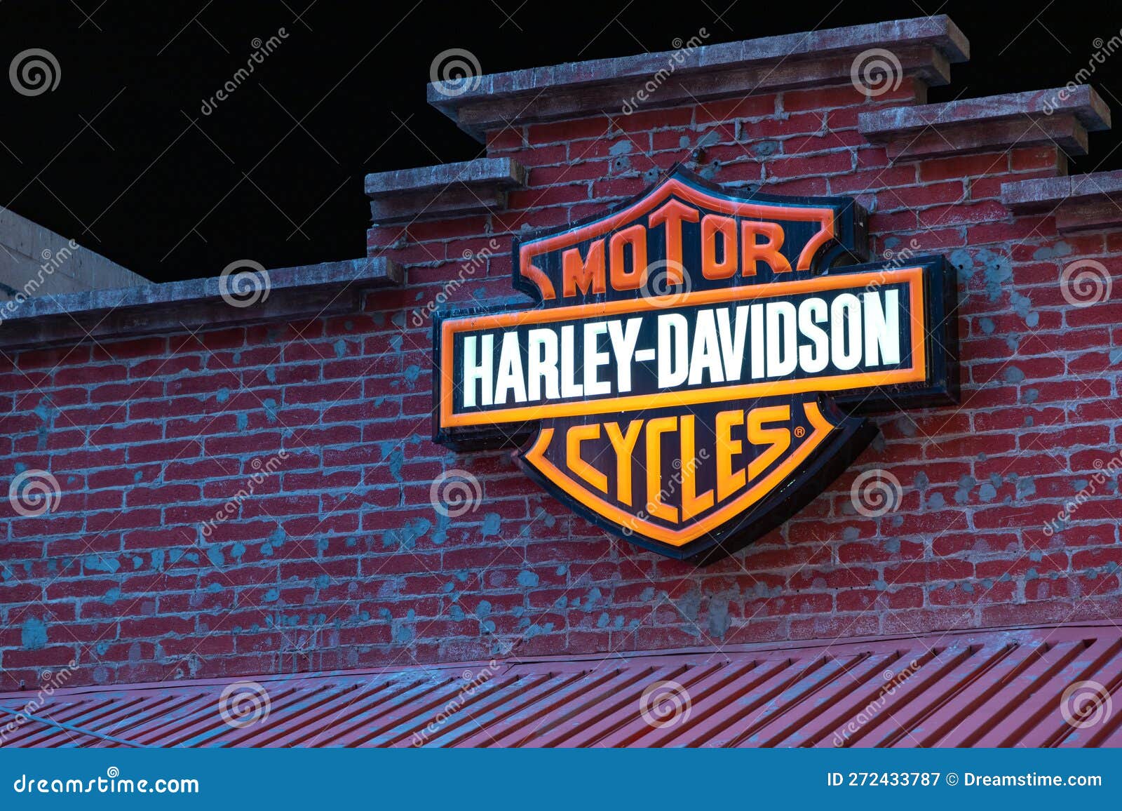 Harley-Davidson Sign editorial photography. Image of logo - 272433787