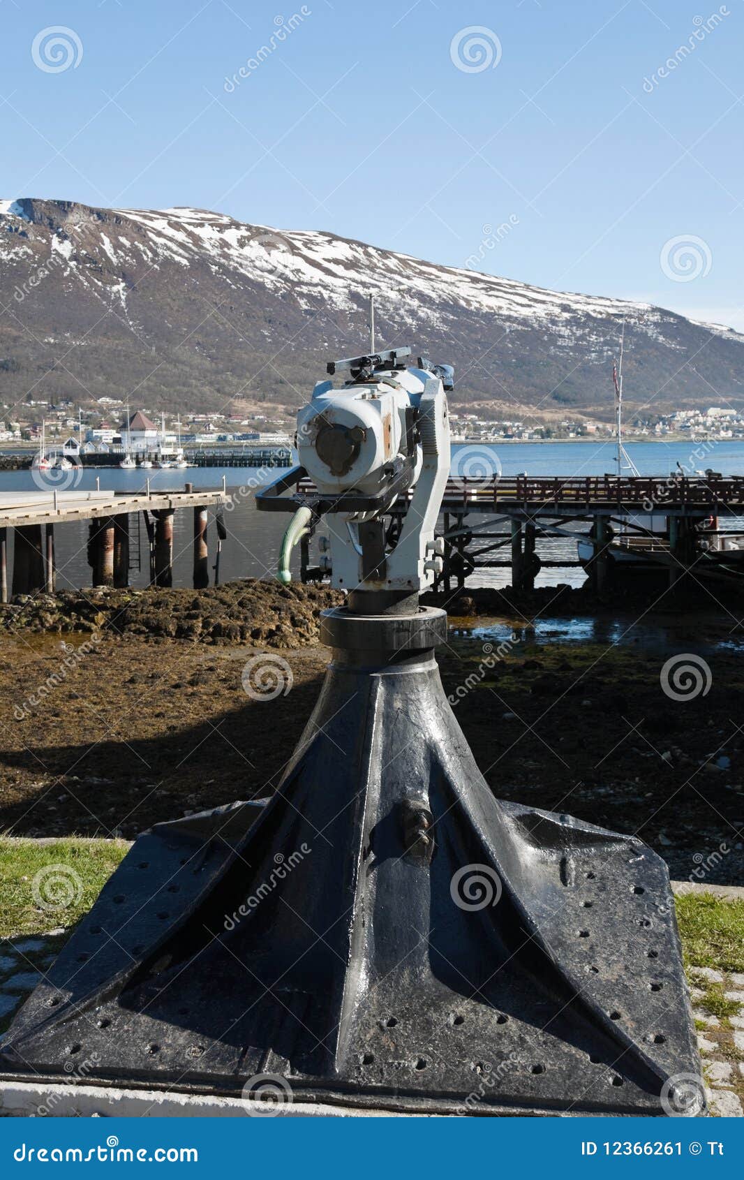 Harpun stary obraz stock. Obraz złożonej z polowanie - 12366261