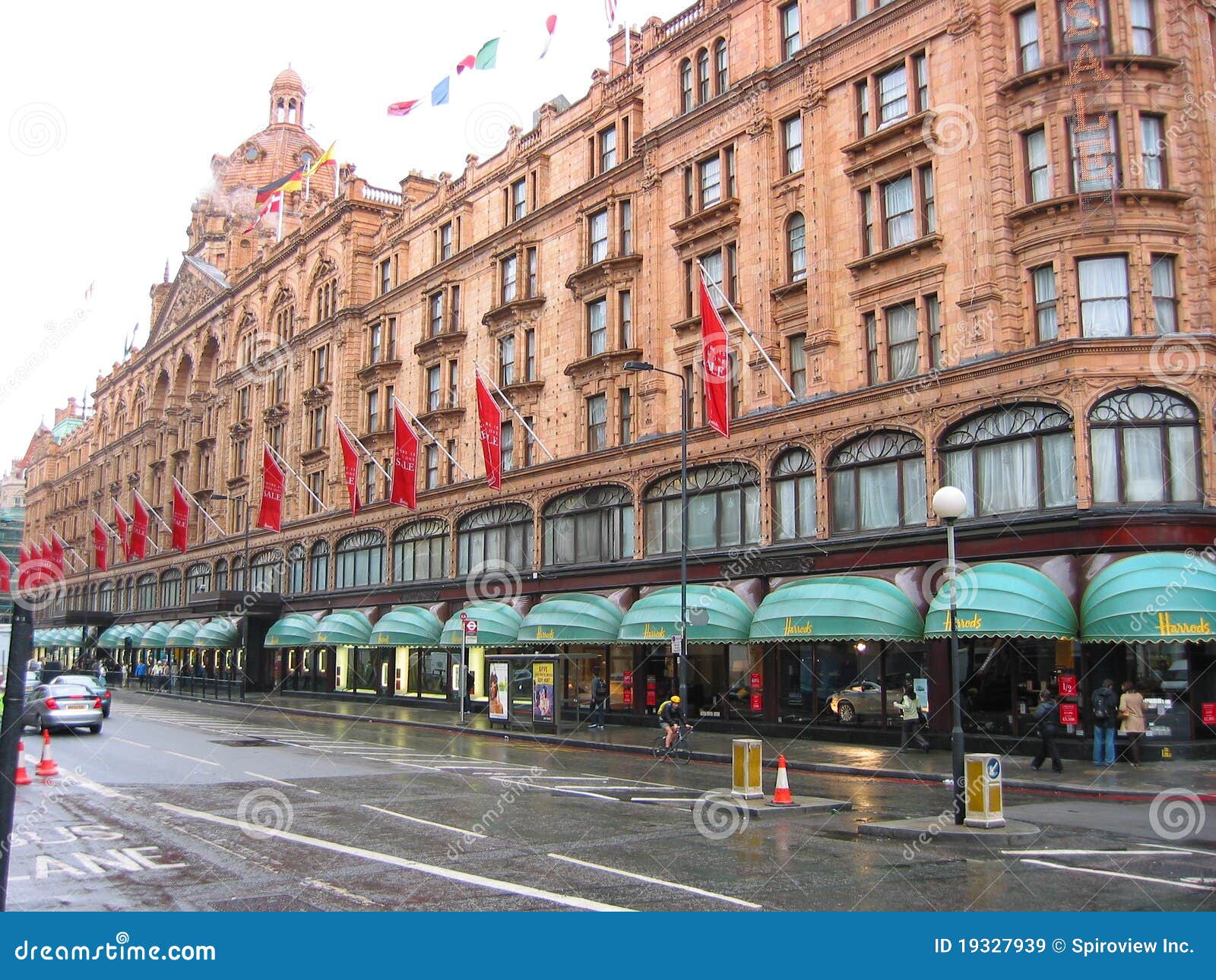 Harrod s Department Store editorial stock image. Image of storefront ...