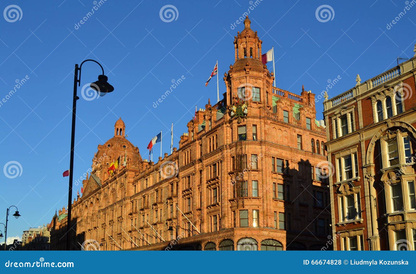 Harrods facade stock photo. Image of facade, architecture - 66674828