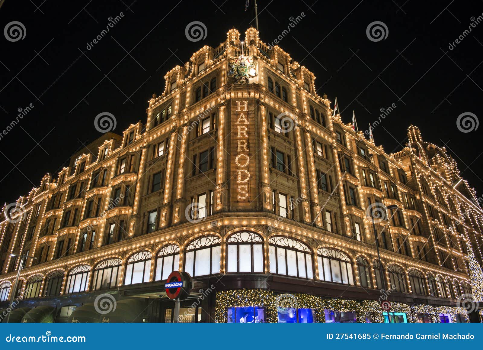 Harrods at night editorial image. Image of centre, christmas - 27541685