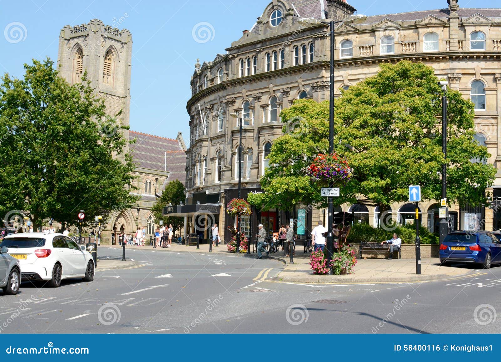 Harrogate town centre editorial photo. Image of restaurant - 58400116