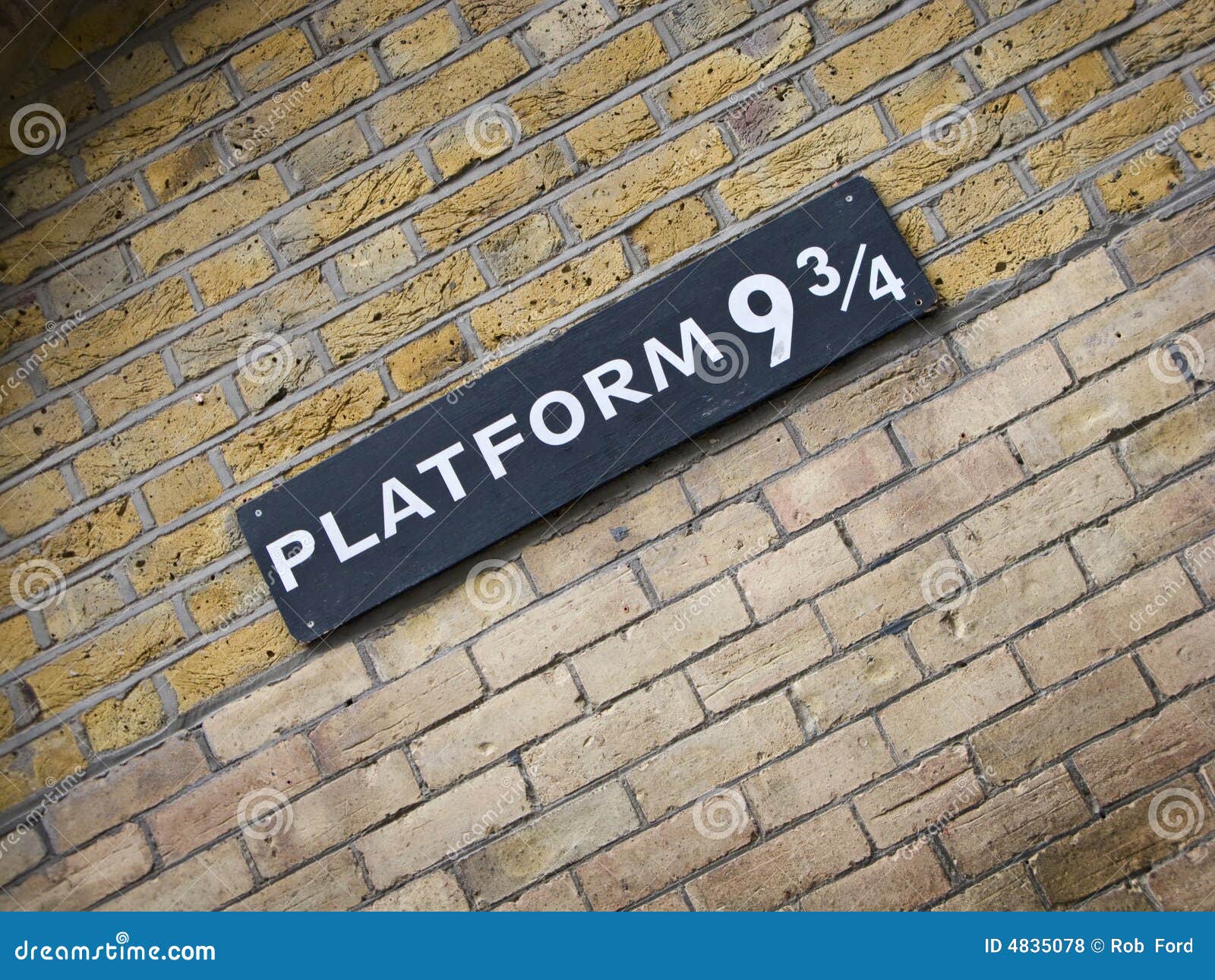 Harry Potter set editorial stock photo. Image of nine - 4835078