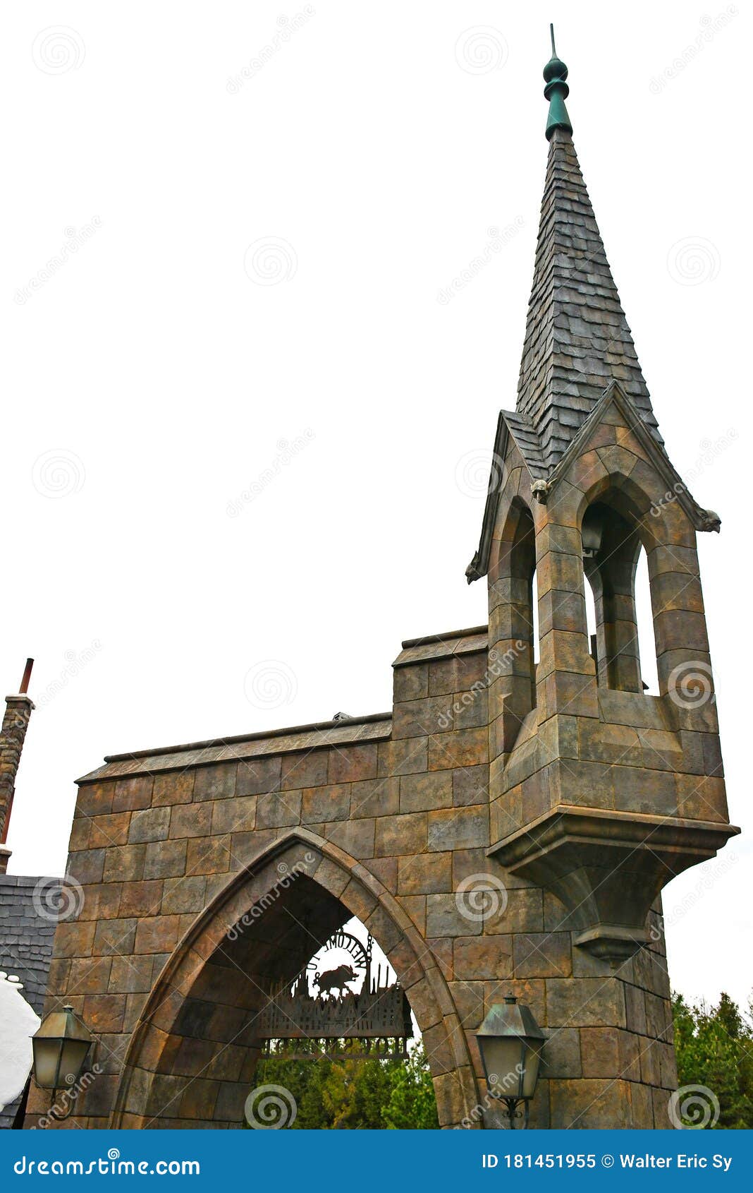 Harry Potter Theme Hogwarts Castle Gate at Universal Studios Japan in ...