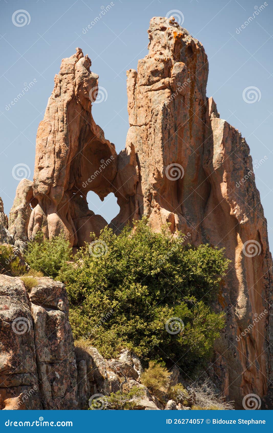 Hart gevormde rots stock afbeelding. Image of frans, geërodeerd - 26274057