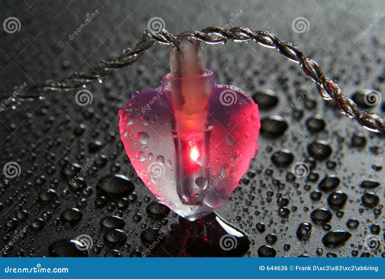 Hart pijn stock foto. Image of kabel, roze, liefde, regen - 644636